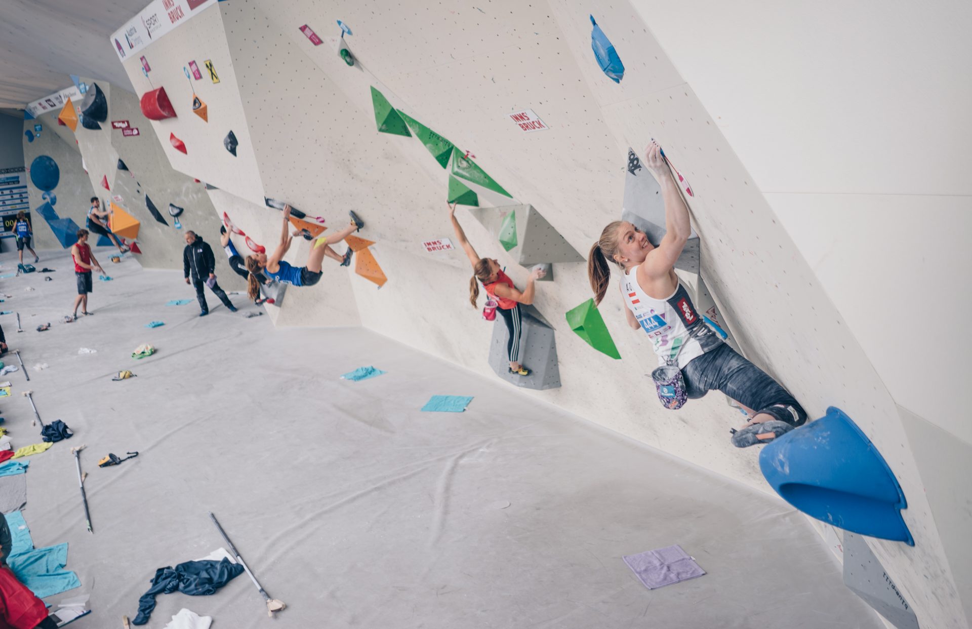 Junioren-EM im Bouldern – Gold für Franziska Sterrer und Jan-Luca Posch ...